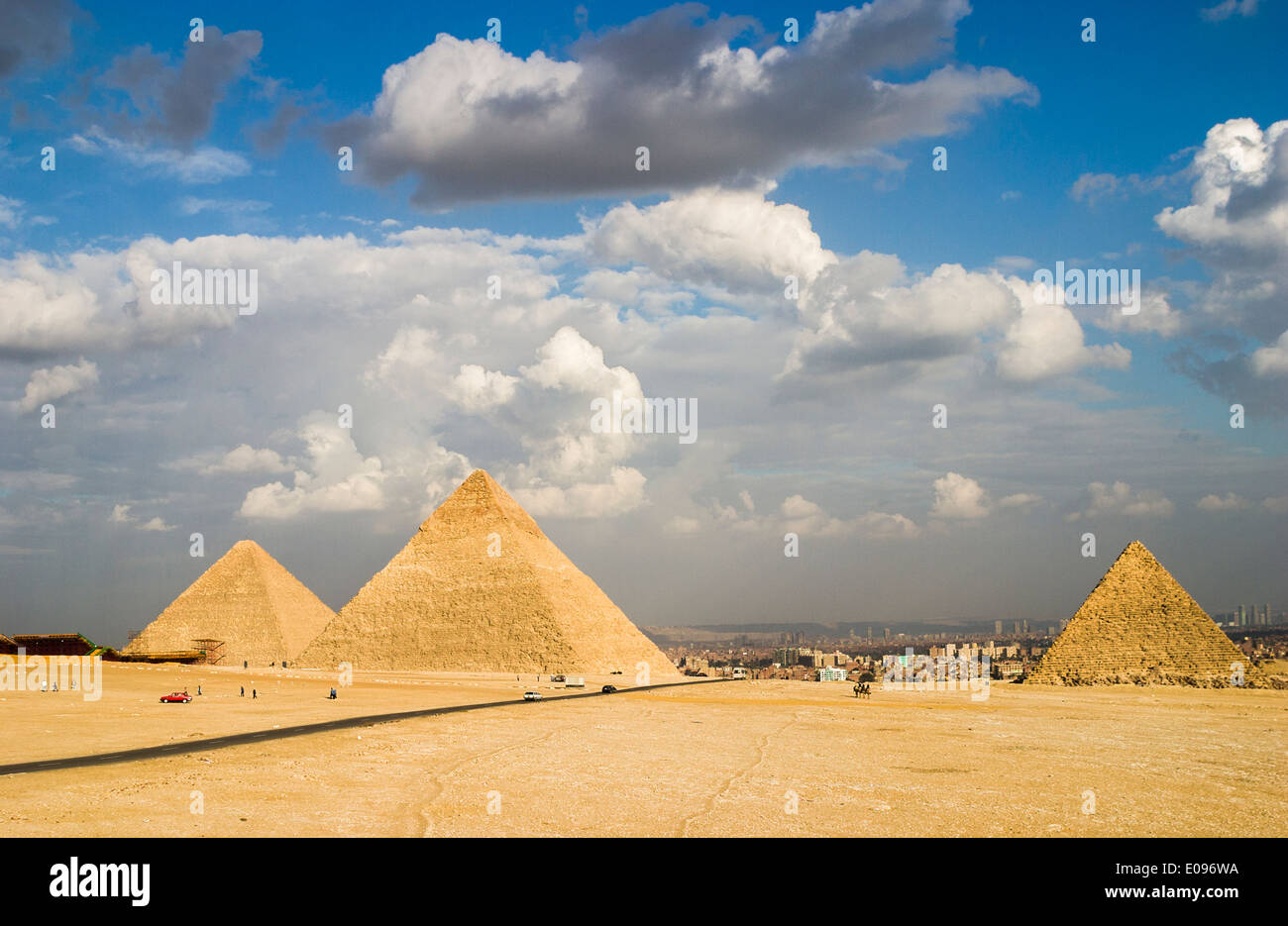 The Great Pyramids, Giza, Cairo, Egypt - the sole surviving members of ...