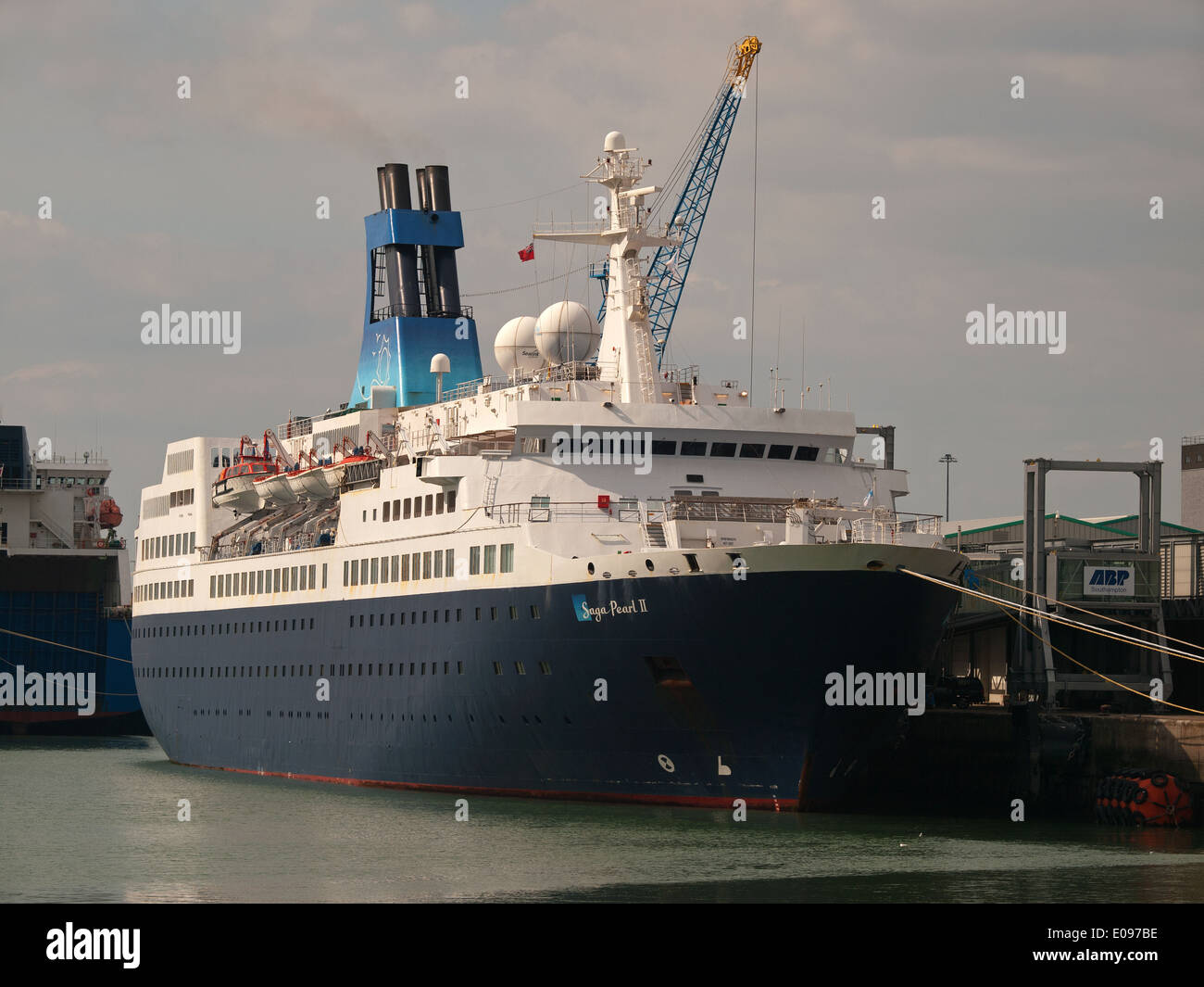 Saga pearl hi-res stock photography and images - Alamy