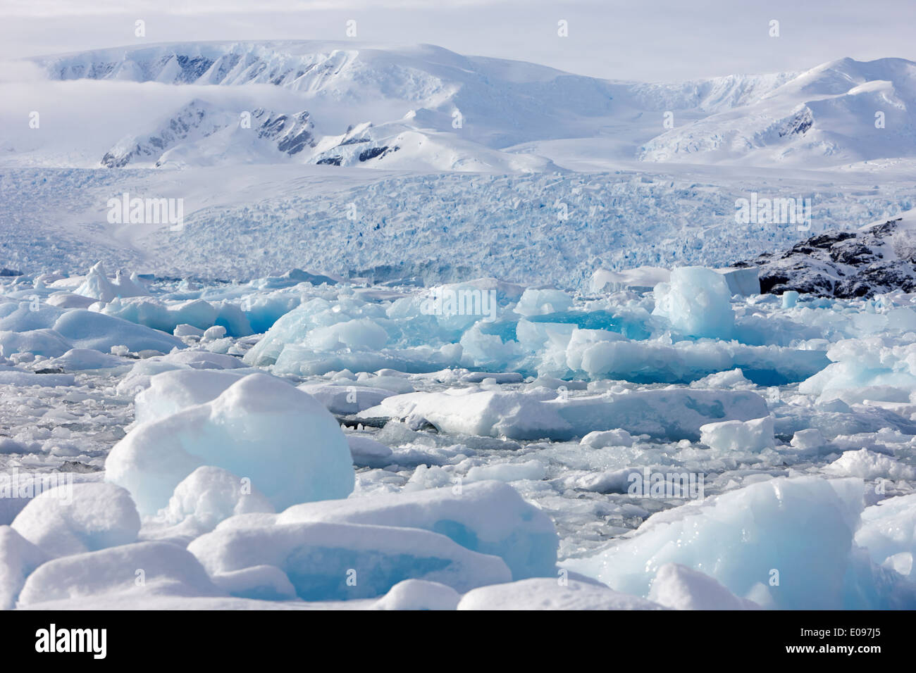 Formation of sea ice hi-res stock photography and images - Alamy