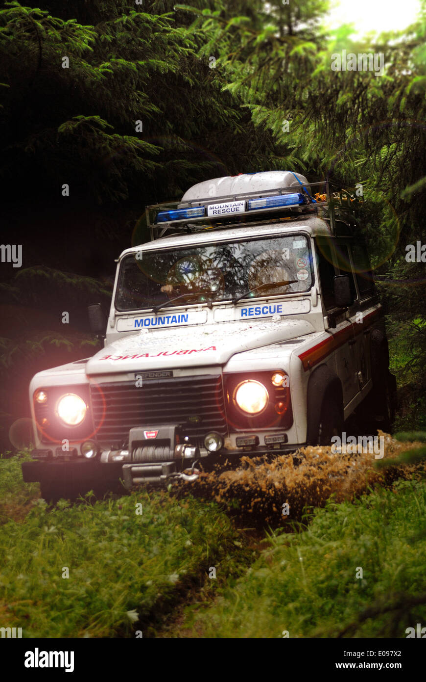 Mountain Rescue Land Rover Defender High Resolution Stock Photography ...