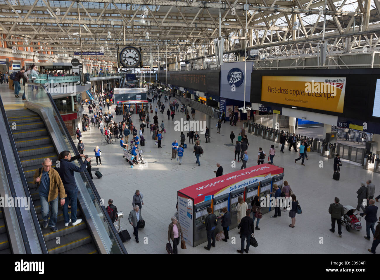 Waterloo Station concourse - London Stock Photo - Alamy
