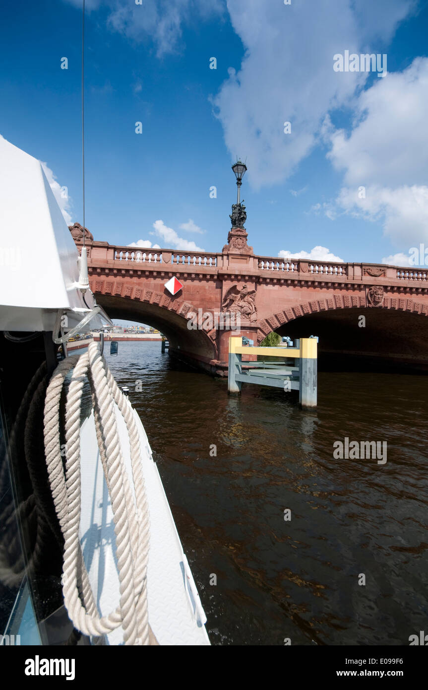 Germany, Berlin, River Spree, Moltke Brucke, Moltkebrucke Bridge Stock ...