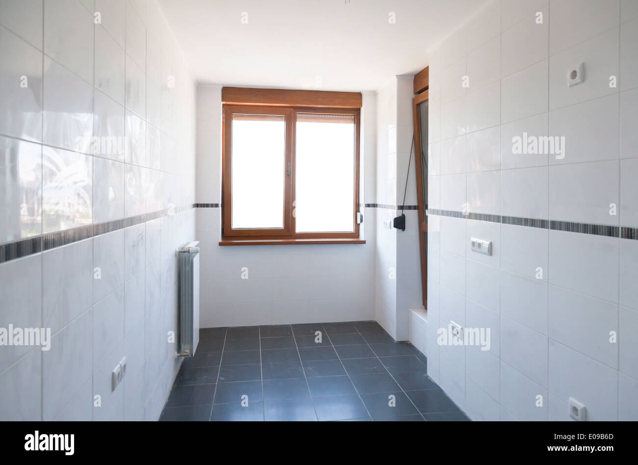 Clean room lab window hi-res stock photography and images - Alamy