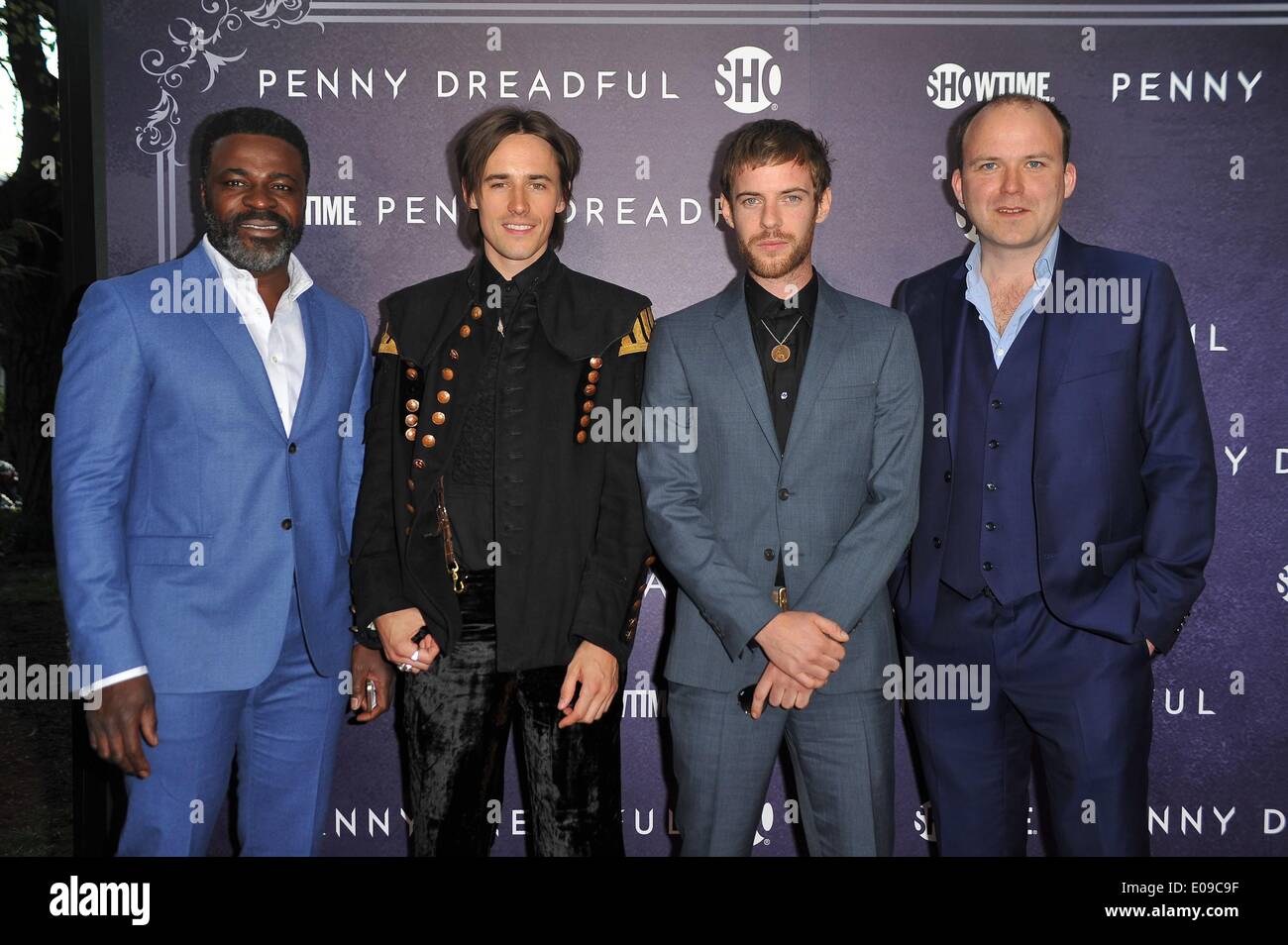 Reeve carney penny dreadful hi-res stock photography and images - Alamy