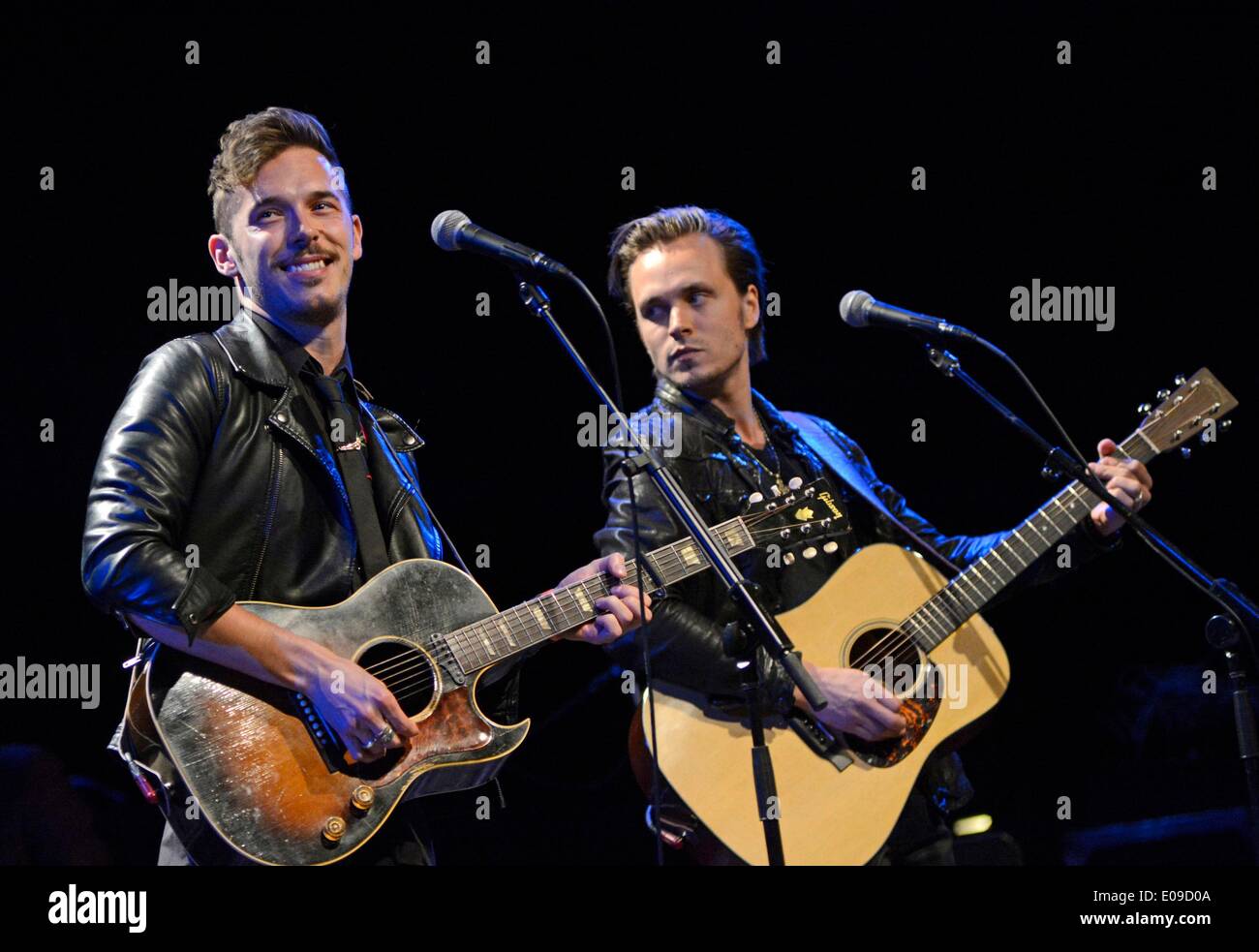New York, NY, USA. 6th May, 2014. Sam Palladio, Jonathan Jackson in ...