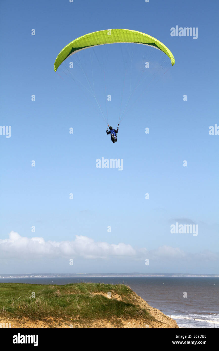 Sky parachutes hi-res stock photography and images - Alamy