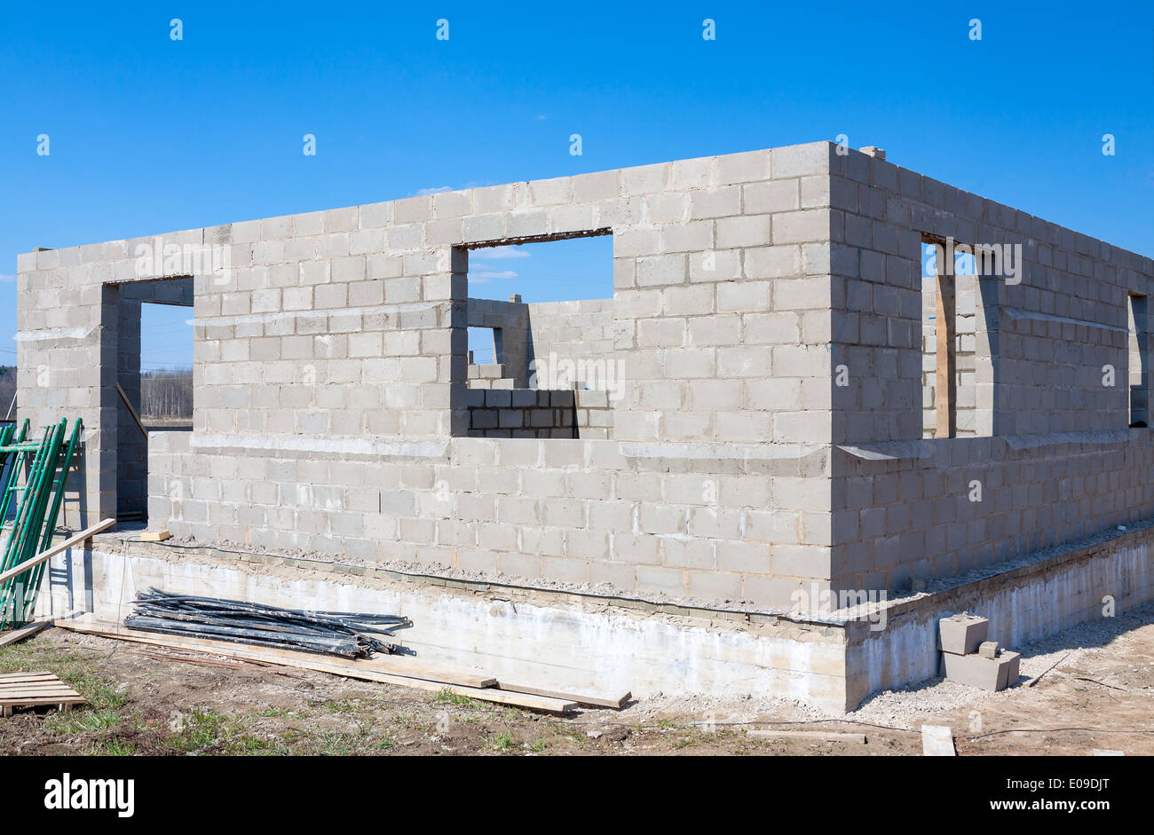 buildings home from bricks Stock Photo - Alamy