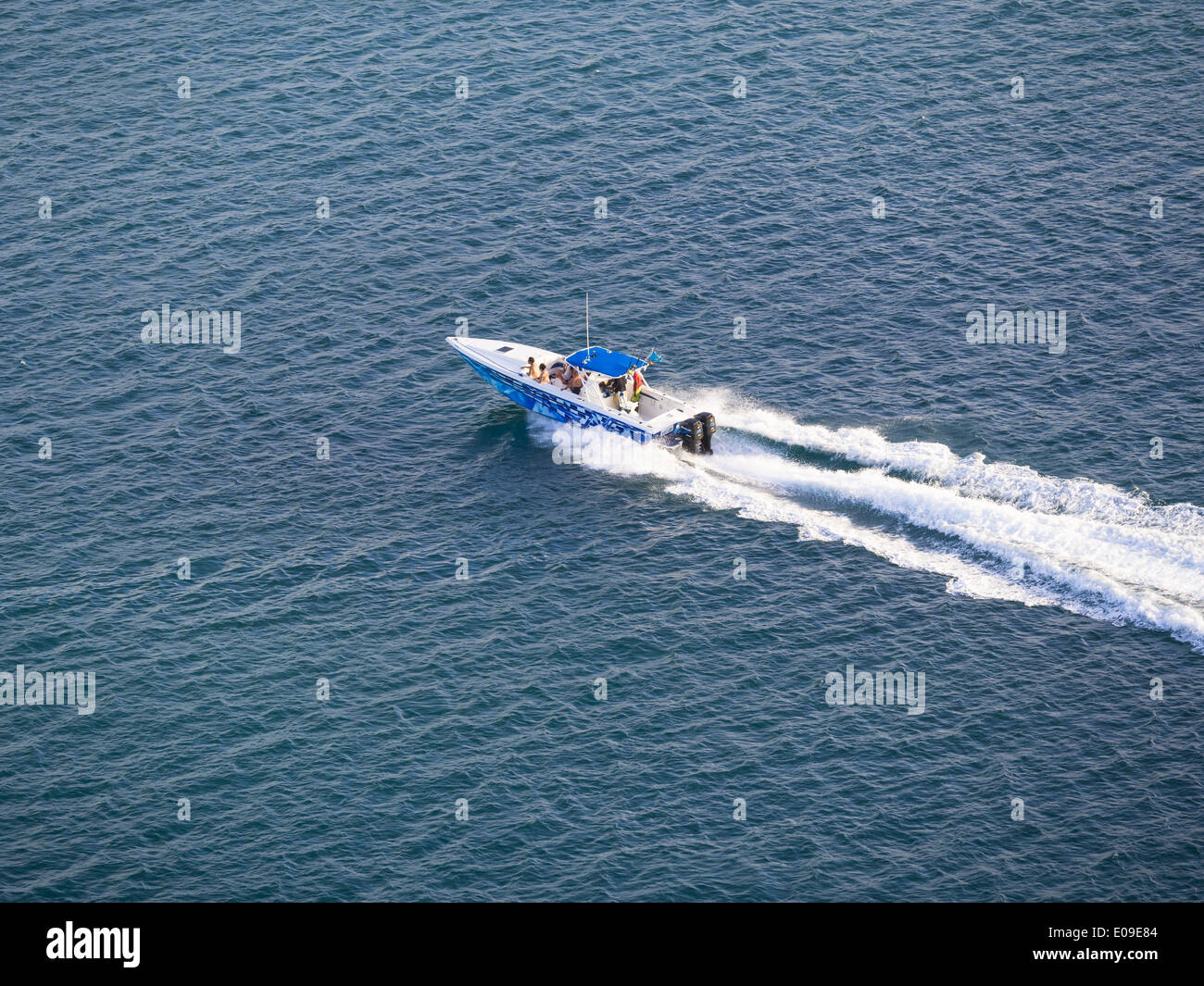 Speed boat hi-res stock photography and images - Alamy