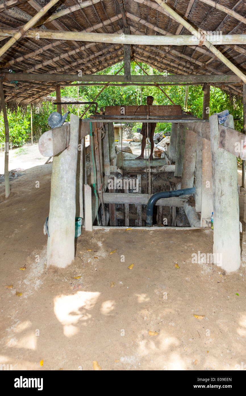 Sri Lanka, Iraniwala, Nindana, Entrance to moonstone mine Stock Photo ...