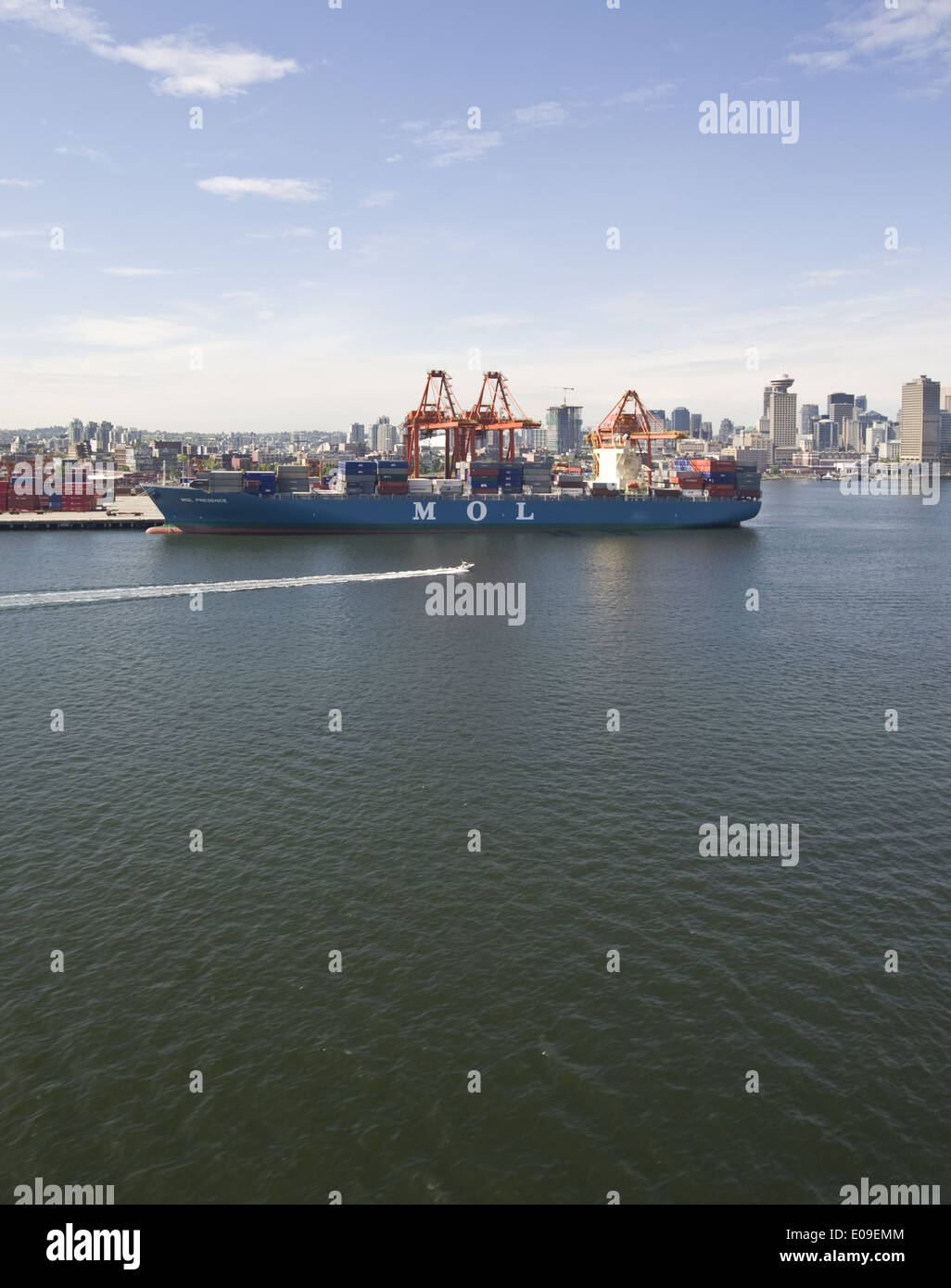 Canada, Vancouver, Container harbour Stock Photo - Alamy