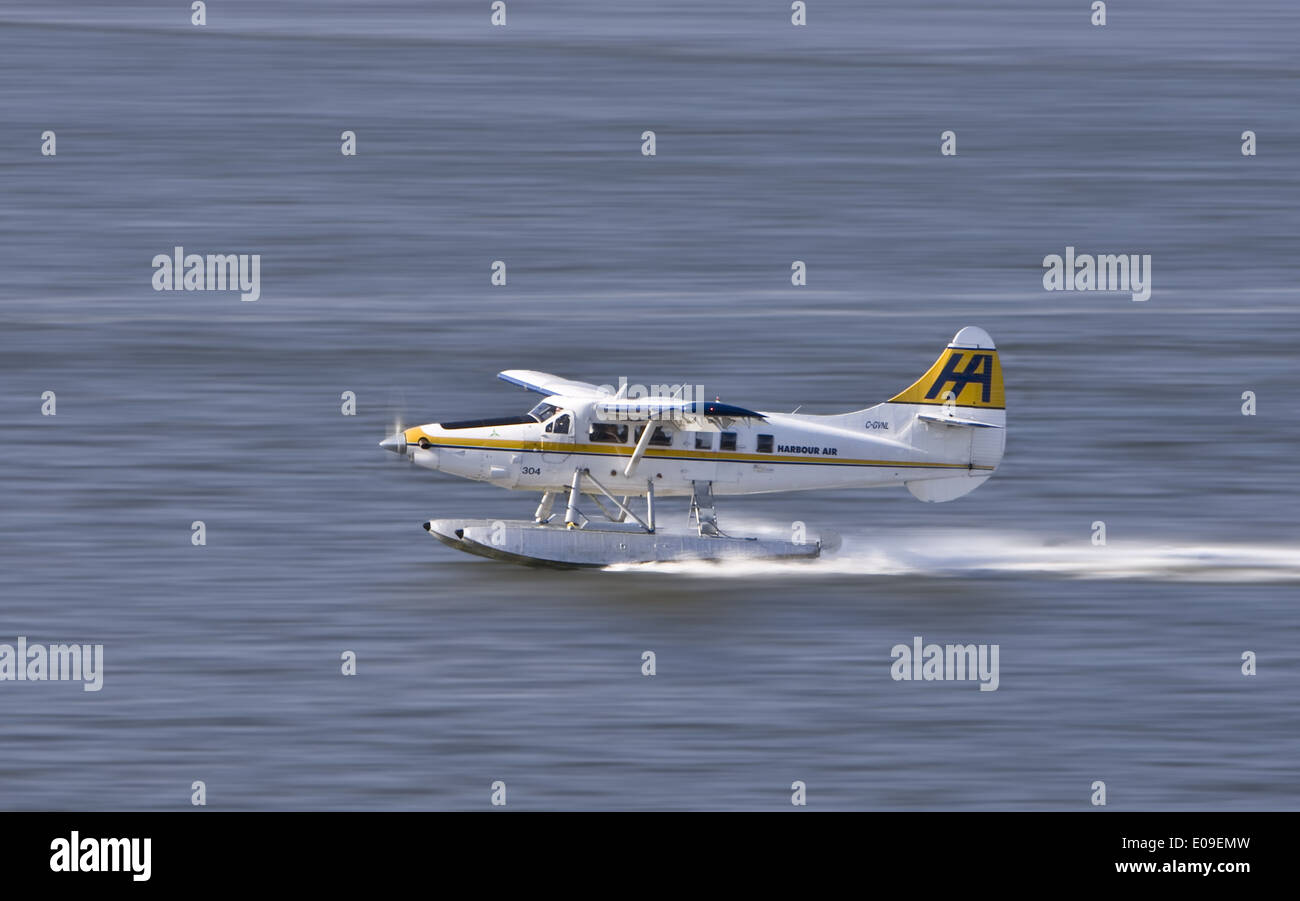 Water plane hi-res stock photography and images - Alamy