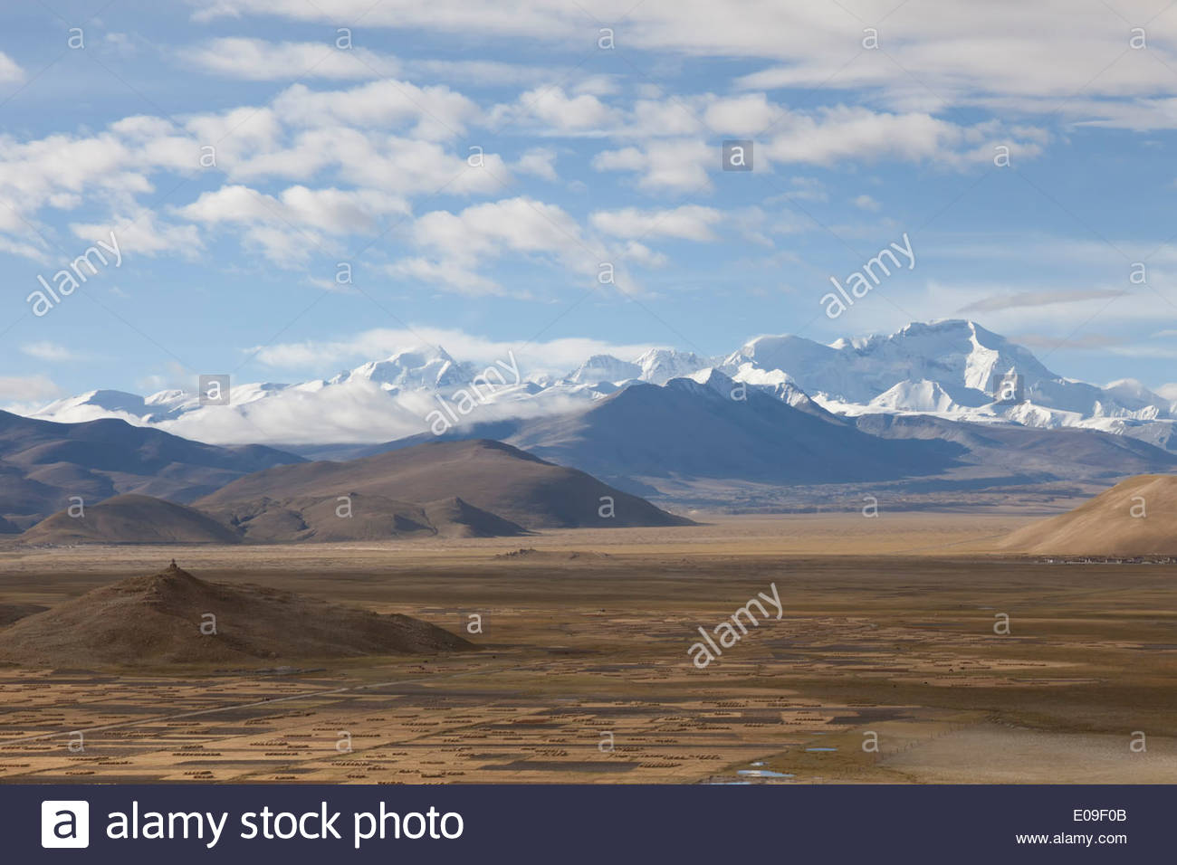 Tingri Stock Photos & Tingri Stock Images - Alamy