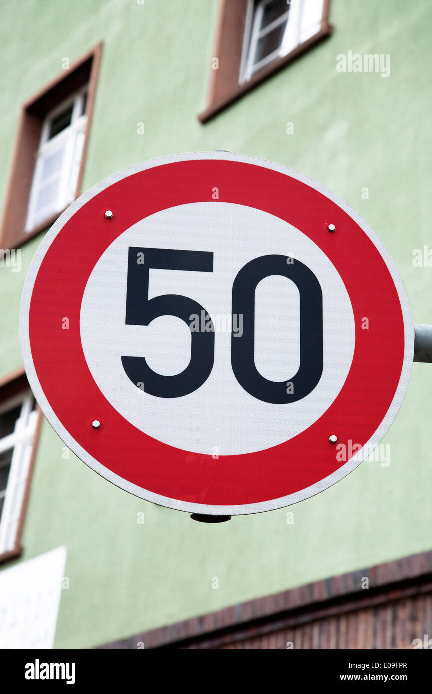 50 mile sign hi-res stock photography and images - Alamy
