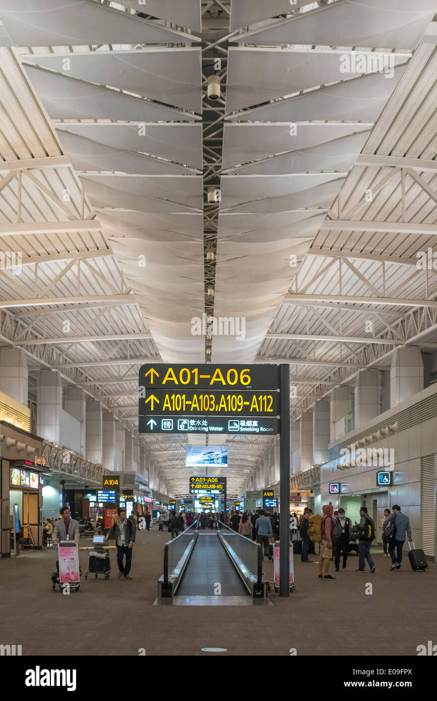 China, Guangzhou, Terminal at Guangzhou Airport Stock Photo: 69051442 ...