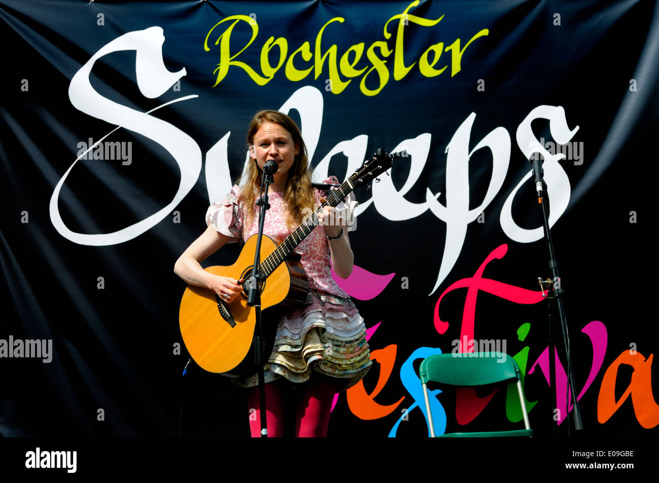 Louise Jordan performing at the Sweeps Festival, Rochester, Kent, 5th ...