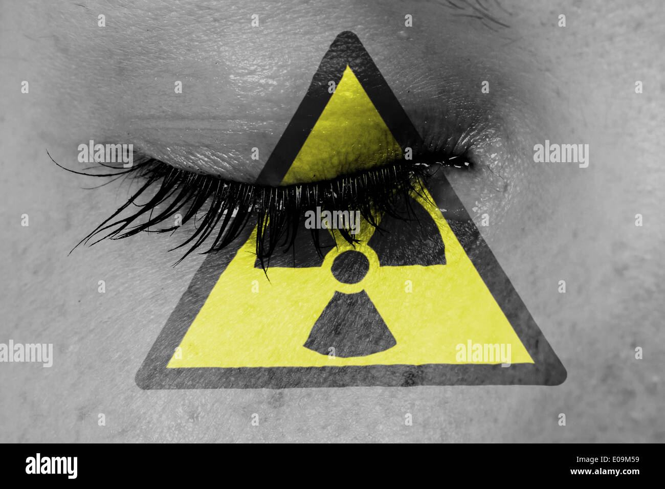 Radioactive paint hi-res stock photography and images - Alamy