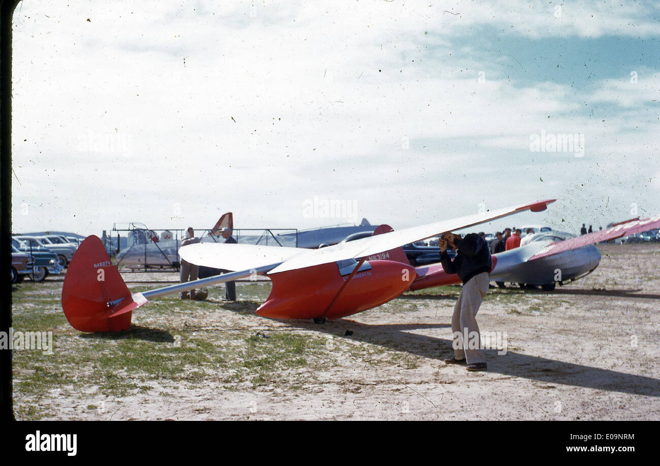 The Bowlus Baby Albatross, N4627V, is a historic glider known for its ...