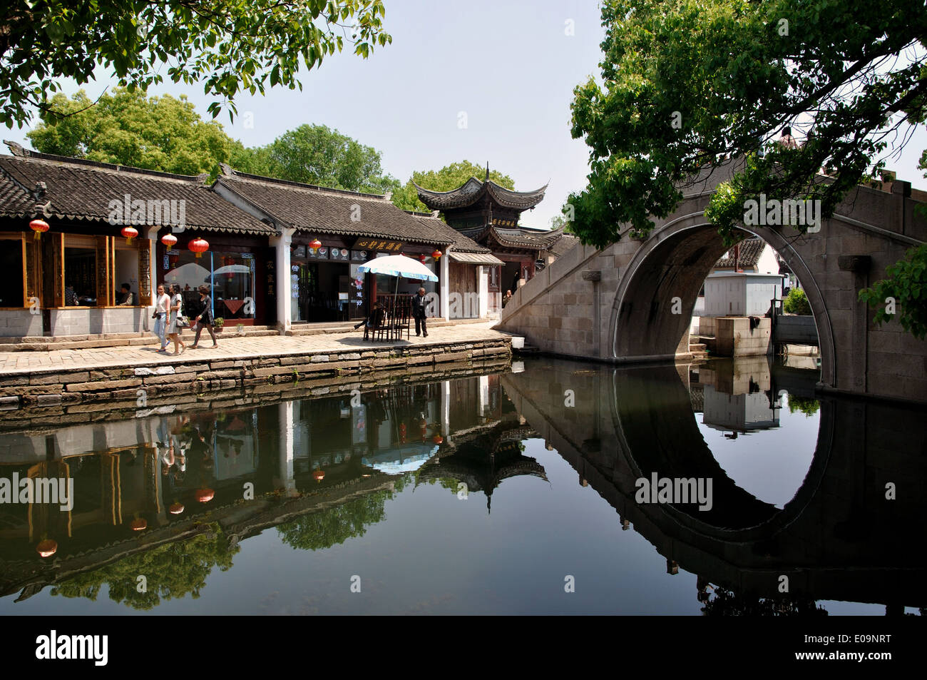 Zhouzhuang water town china hi-res stock photography and images - Alamy
