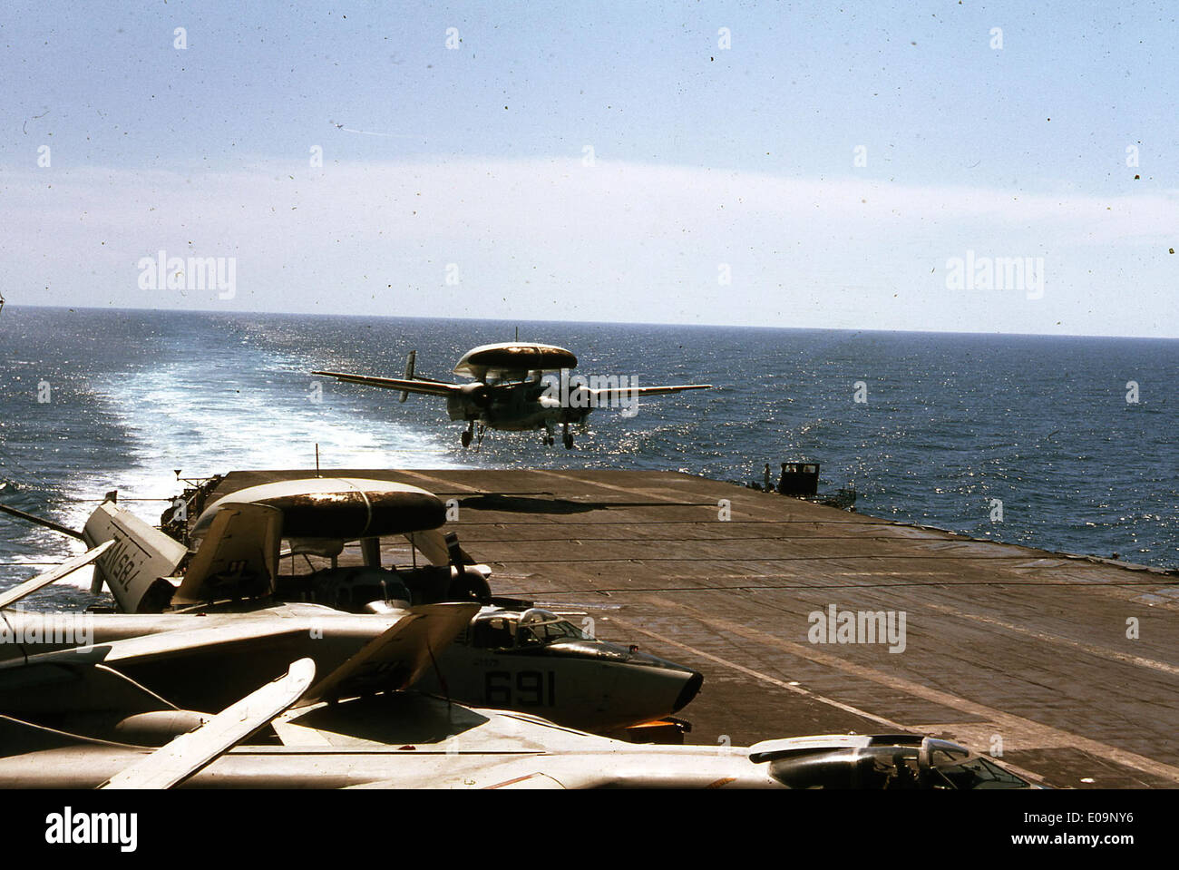 The E-1B NE-787 1 was a variant of the Grumman E-1 Tracer, primarily ...