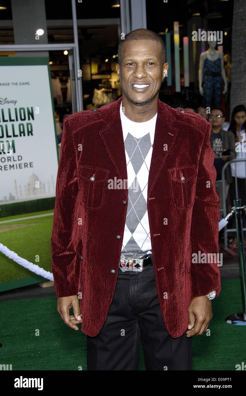 Million dollar arm hi-res stock photography and images - Alamy