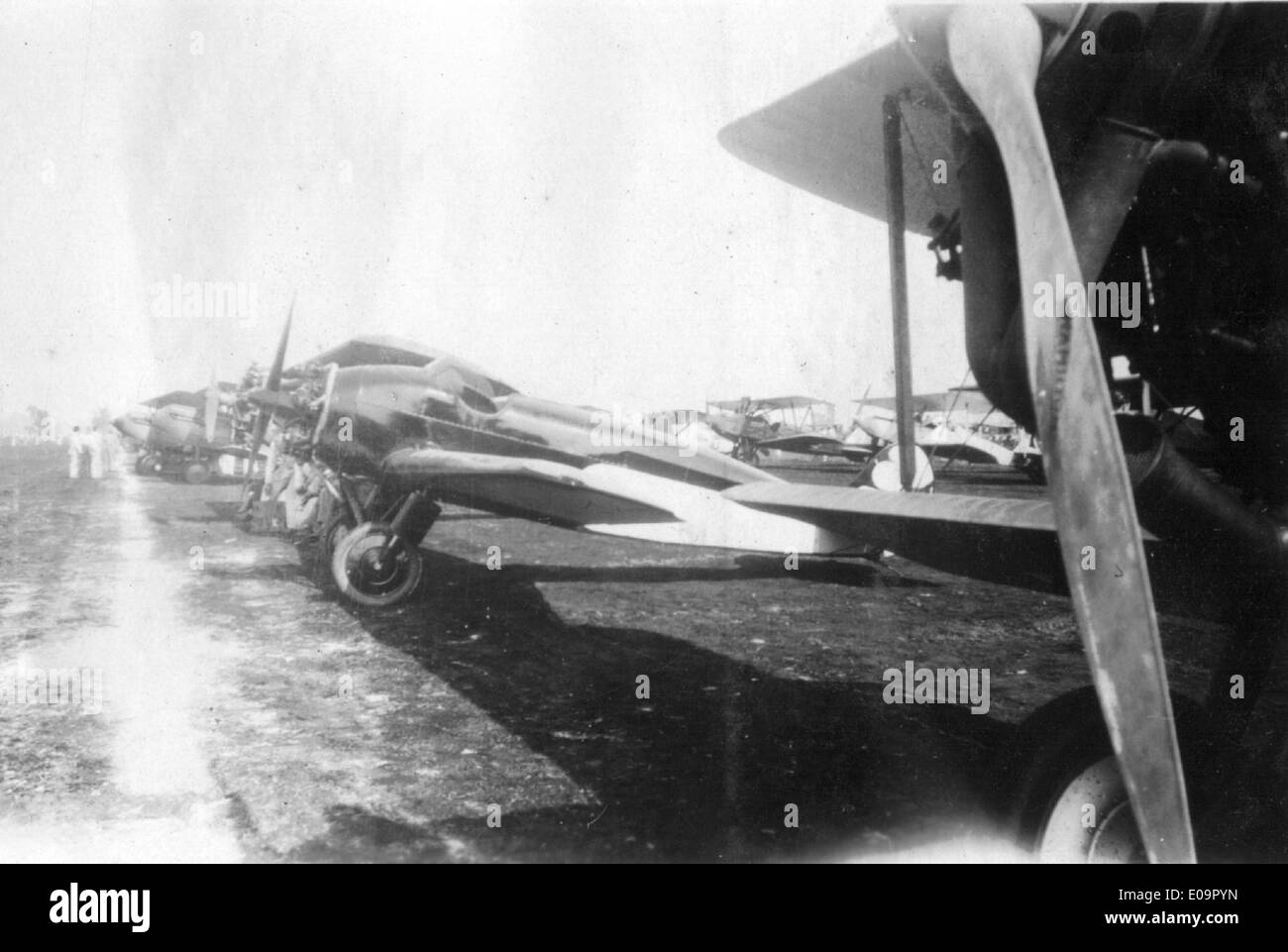 This photo captures an early air race, a significant event in the ...