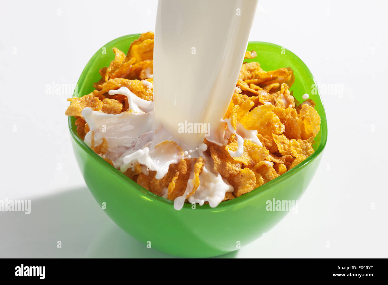Green bowl of cornflakes hi-res stock photography and images - Alamy