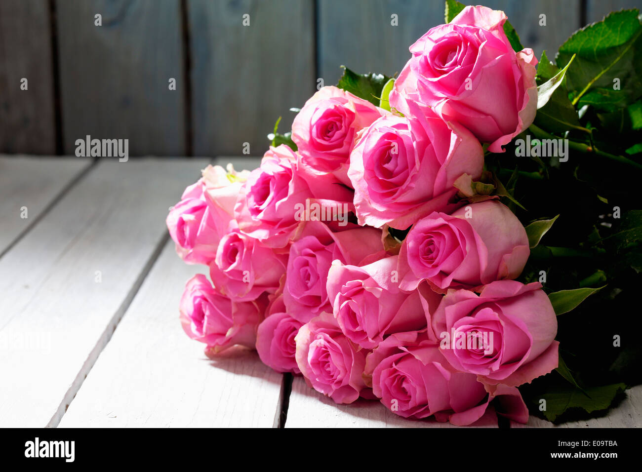 Grey roses hi-res stock photography and images - Alamy