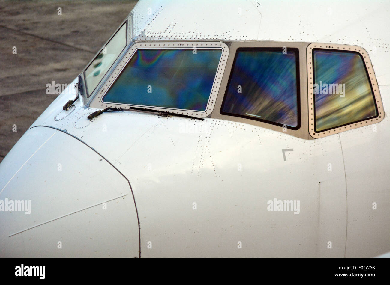 Airplane Cockpit Window High Resolution Stock Photography and Images ...