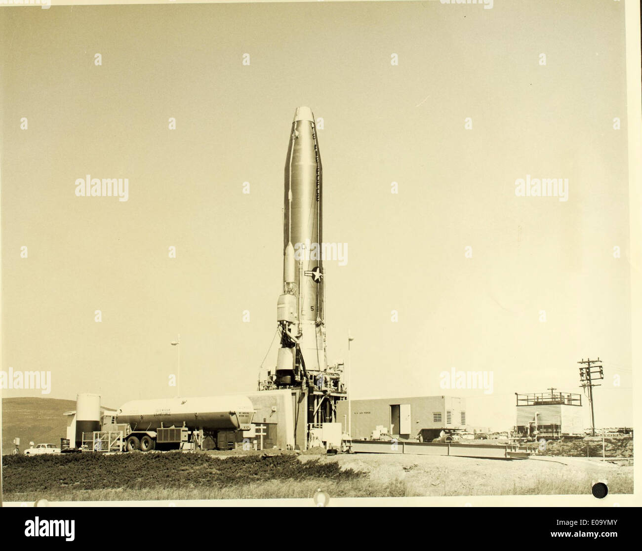 Missile silo construction hi-res stock photography and images - Alamy