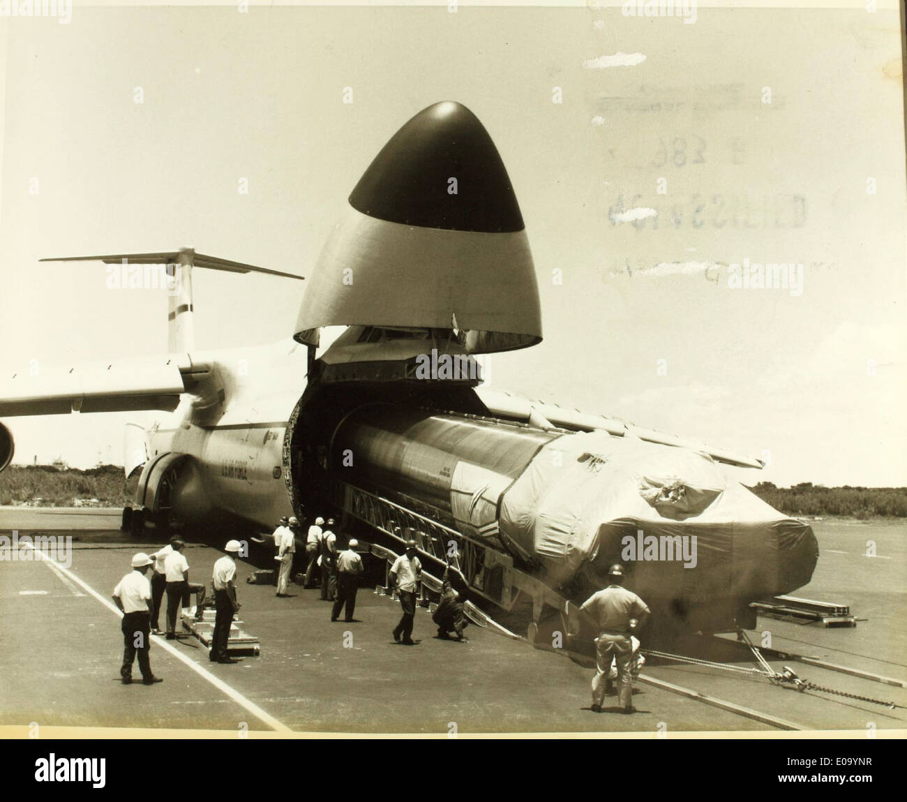 Generaldynamicsatlascentaur High Resolution Stock Photography and ...