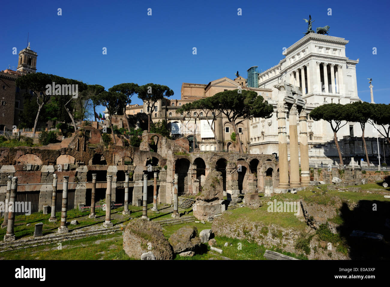 Caesar Forum High Resolution Stock Photography and Images - Alamy