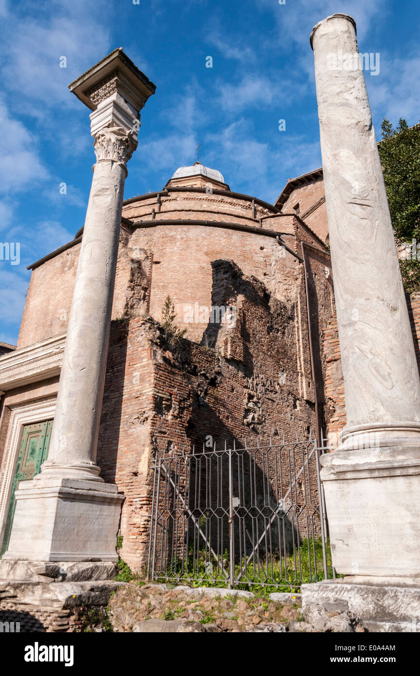 Temple of Romulus in the Roman Forum, Rome Italy Stock Photo - Alamy
