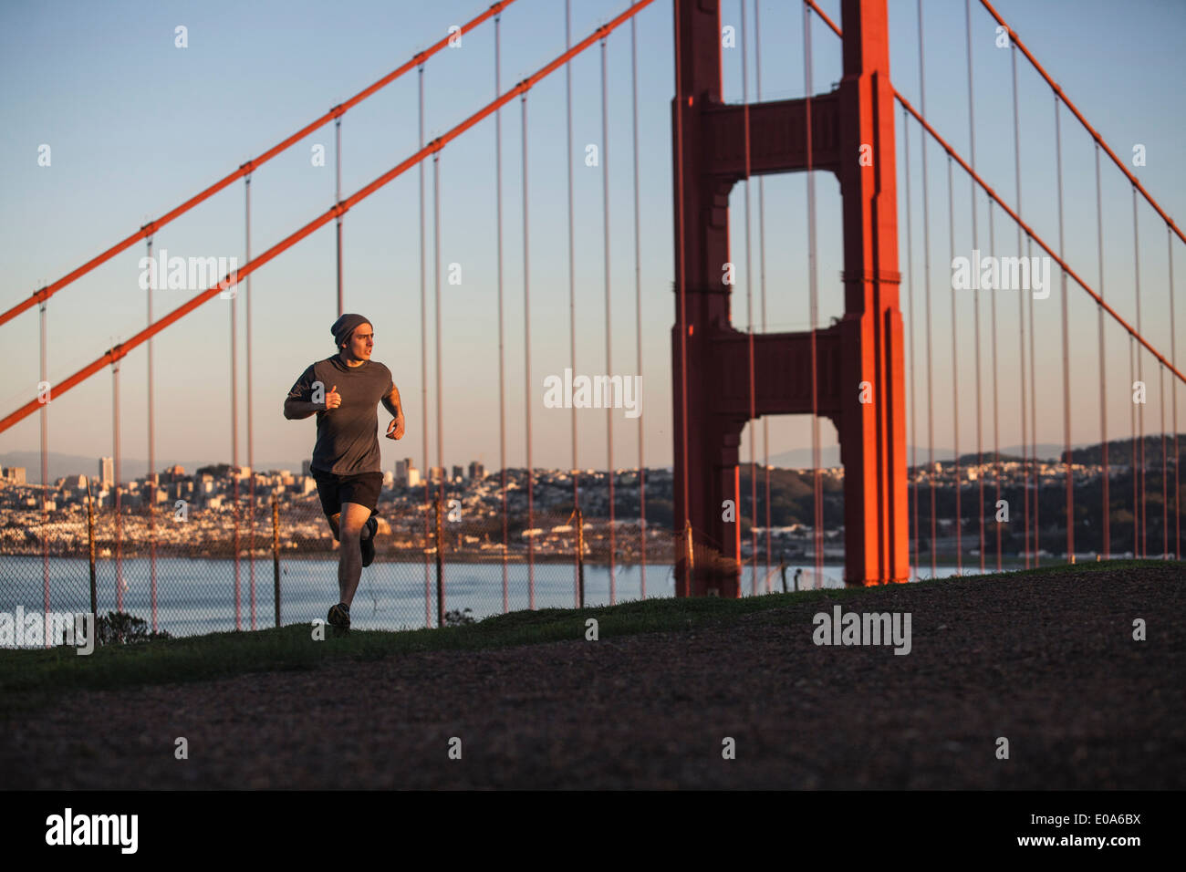 Man running hi-res stock photography and images - Alamy