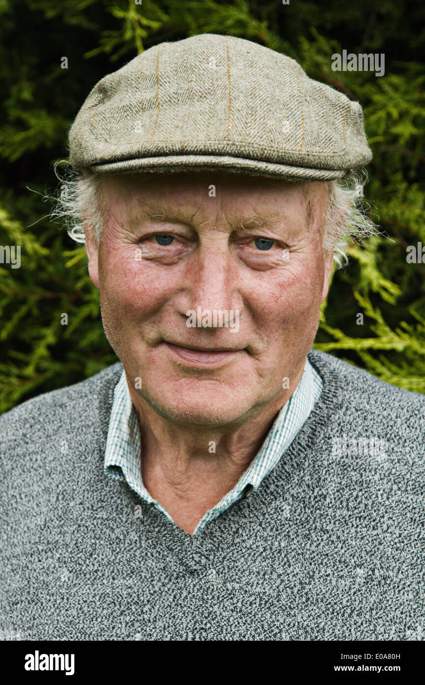 Wise smile hi-res stock photography and images - Alamy