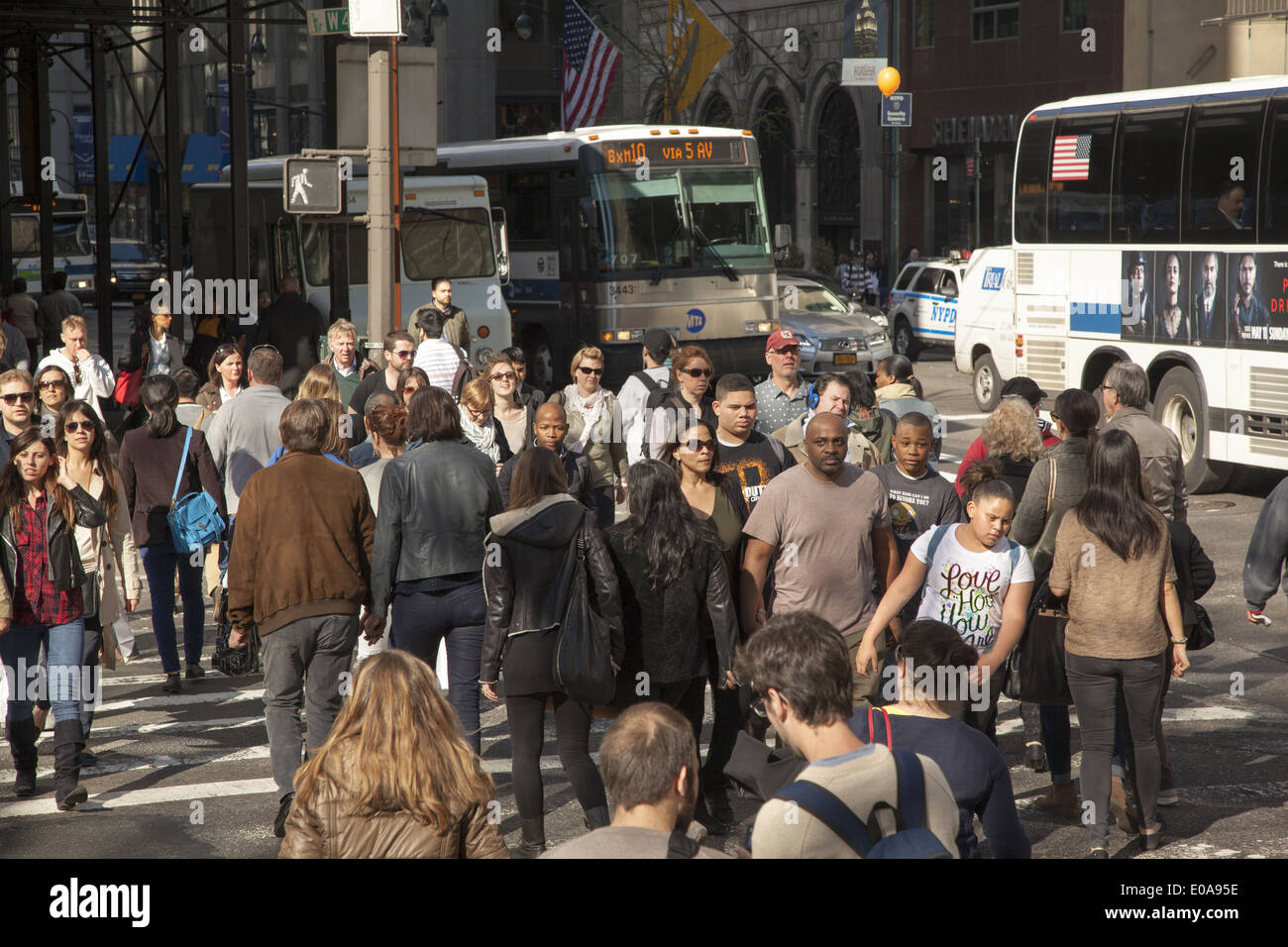 Street intersections hi-res stock photography and images - Alamy