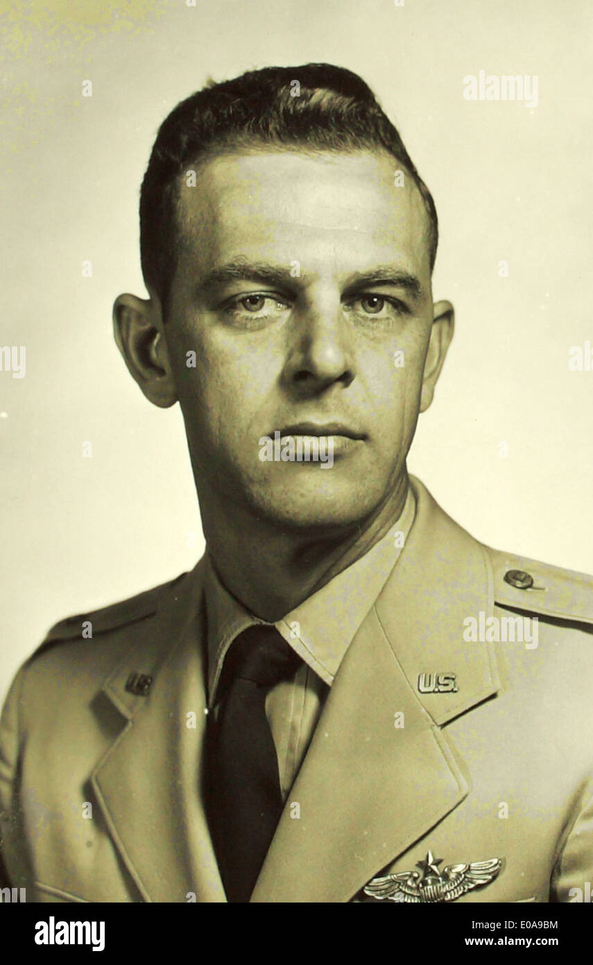 This glossy photo showcases NASA personnel involved in space ...