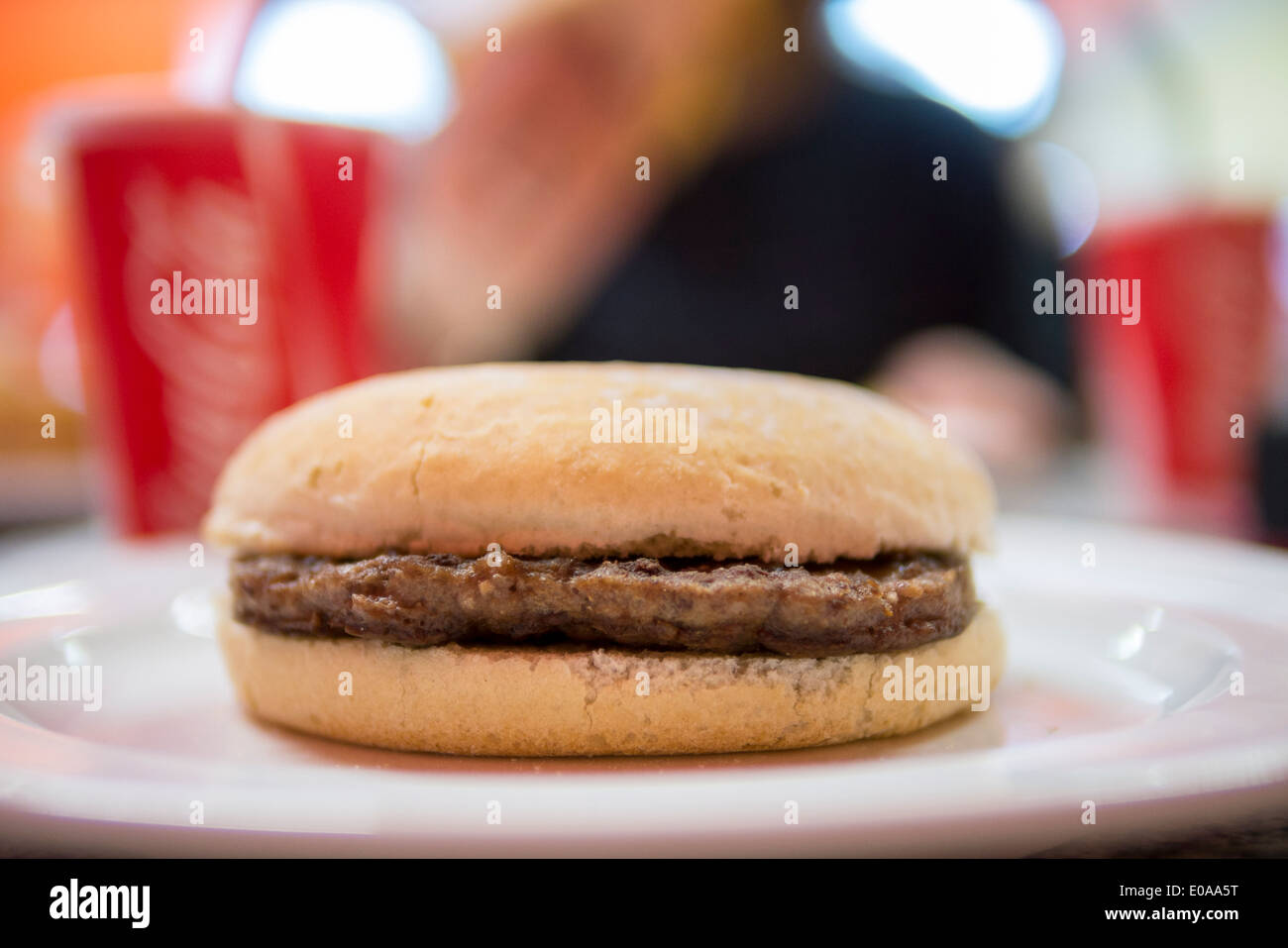 Hamburger beefburger hi-res stock photography and images - Alamy