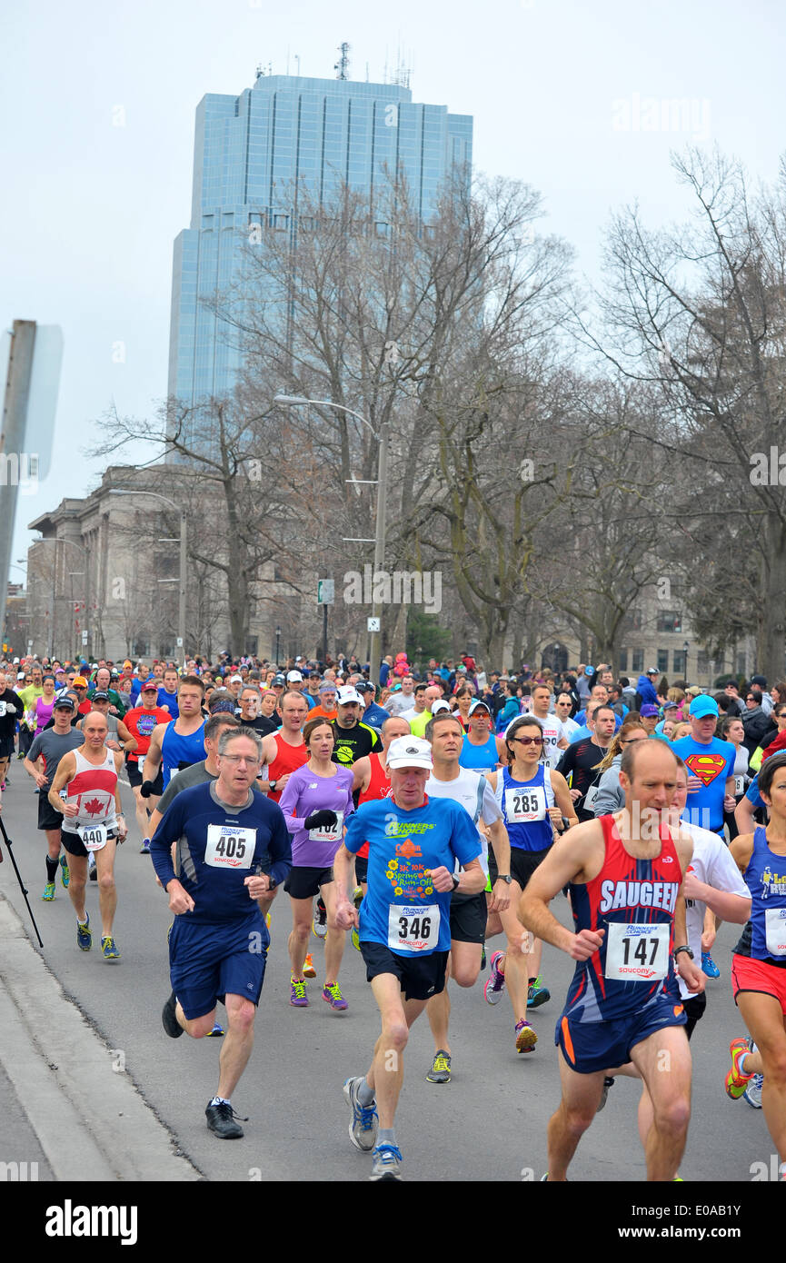 Canadian runners hi-res stock photography and images - Alamy