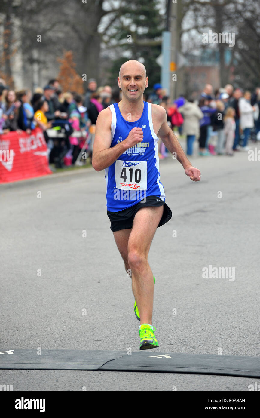 Images from a charity fun run held in the Canadian city of London ...