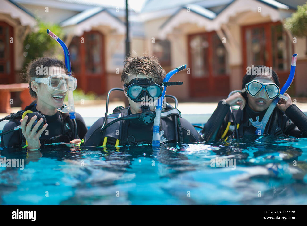 Scuba diver woman ethnic hi-res stock photography and images - Alamy