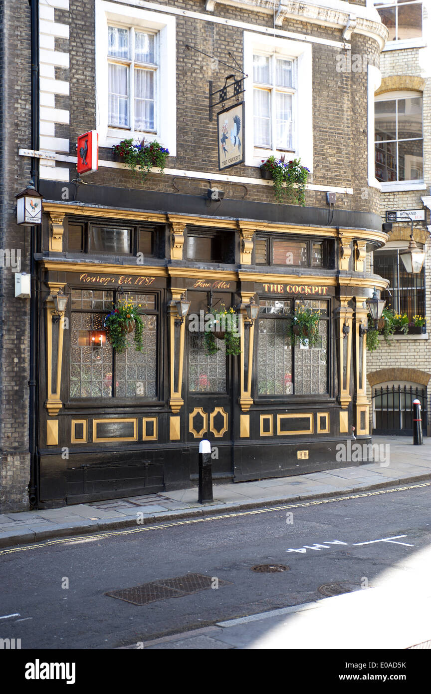 The cockpit pub hi-res stock photography and images - Alamy