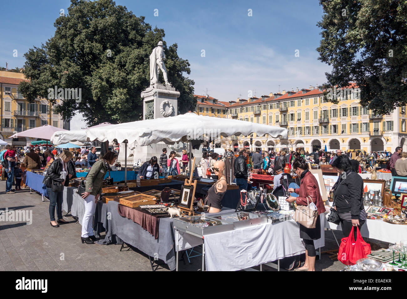 Flee Market , Place Garibaldi, Nice, Alpes Maritimes, Provence, French ...