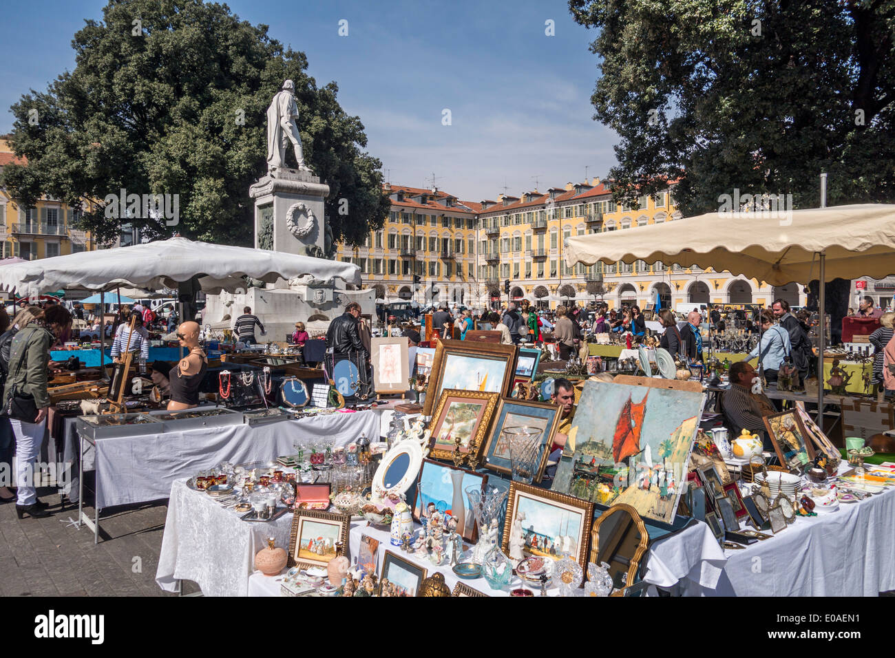 Flee Market , Place Garibaldi, Nice, Alpes Maritimes, Provence, French ...