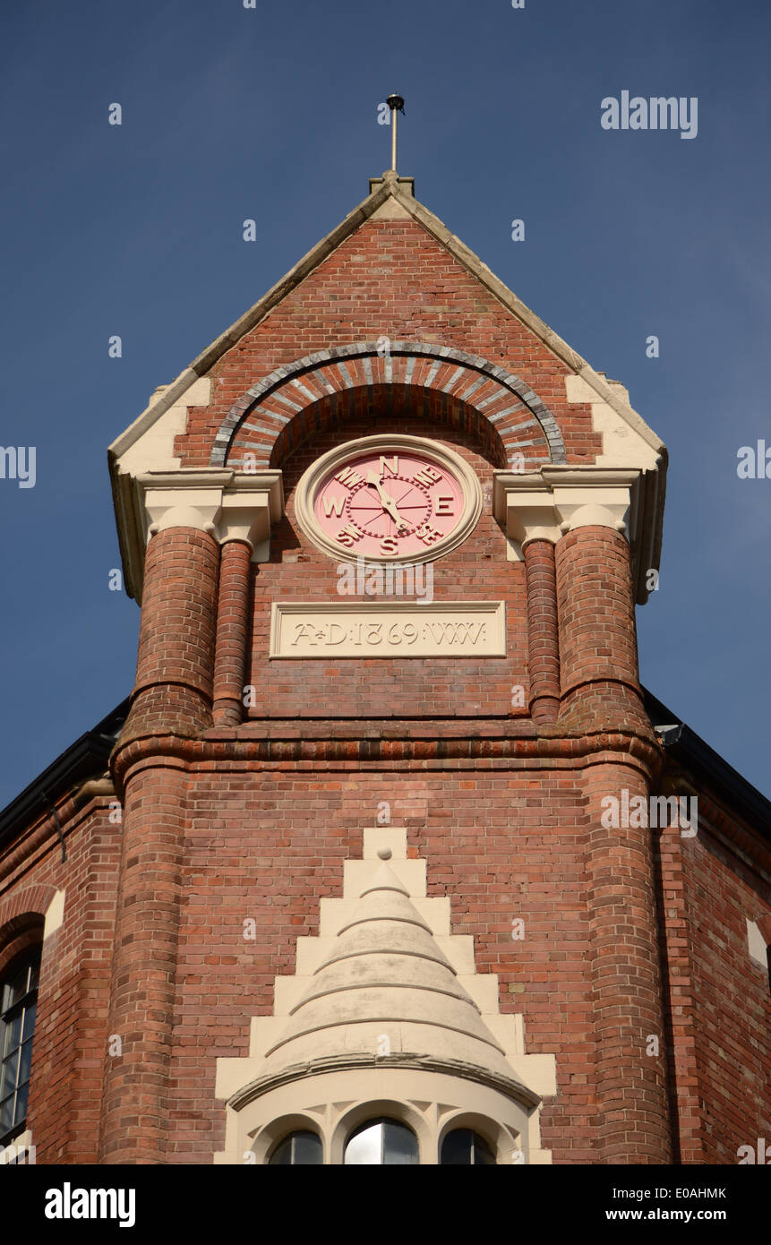 Compass architecture hi-res stock photography and images - Alamy
