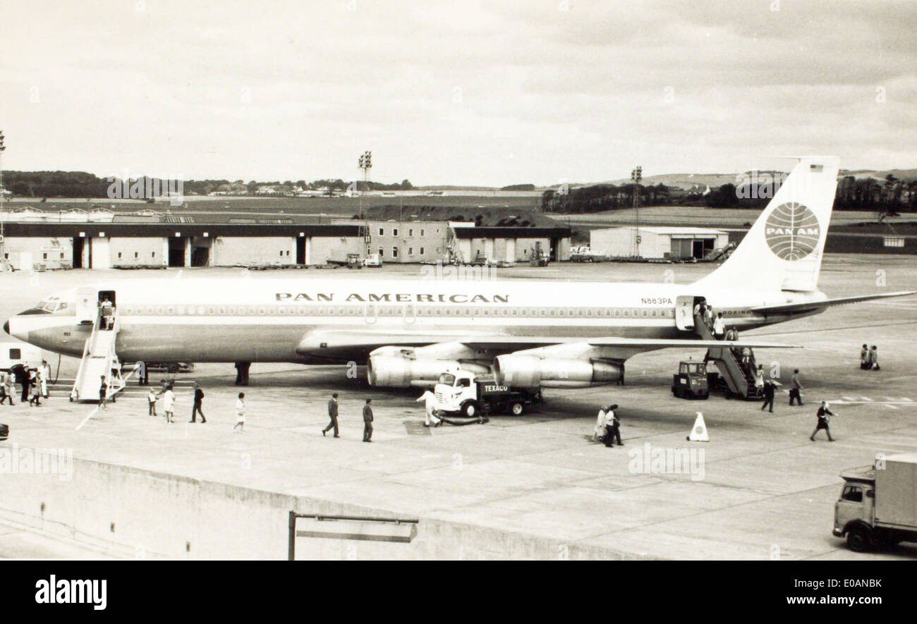Boeing 707 falcon hi-res stock photography and images - Alamy