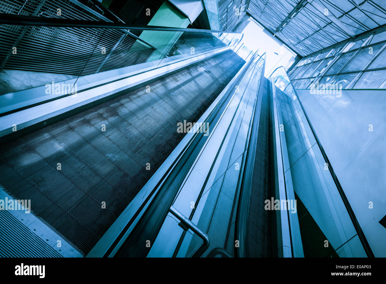 Two escalators hi-res stock photography and images - Alamy