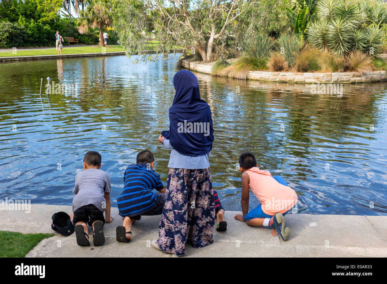 Sydney Australia,New South Wales,Royal Botanic Gardens,Asian Asians ...