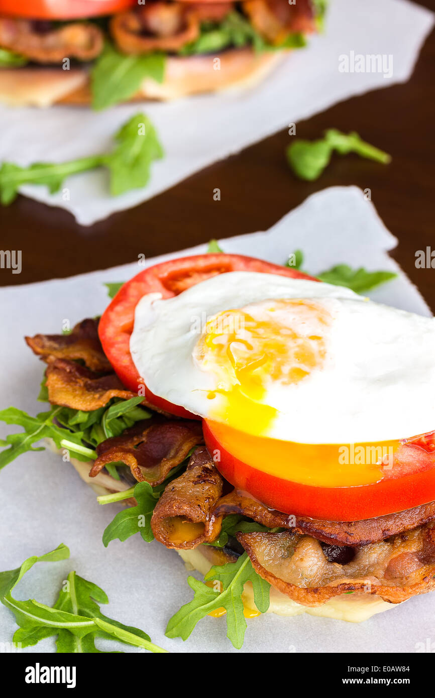 Blt bacon lettuce tomato sandwich bread brown hi-res stock photography ...