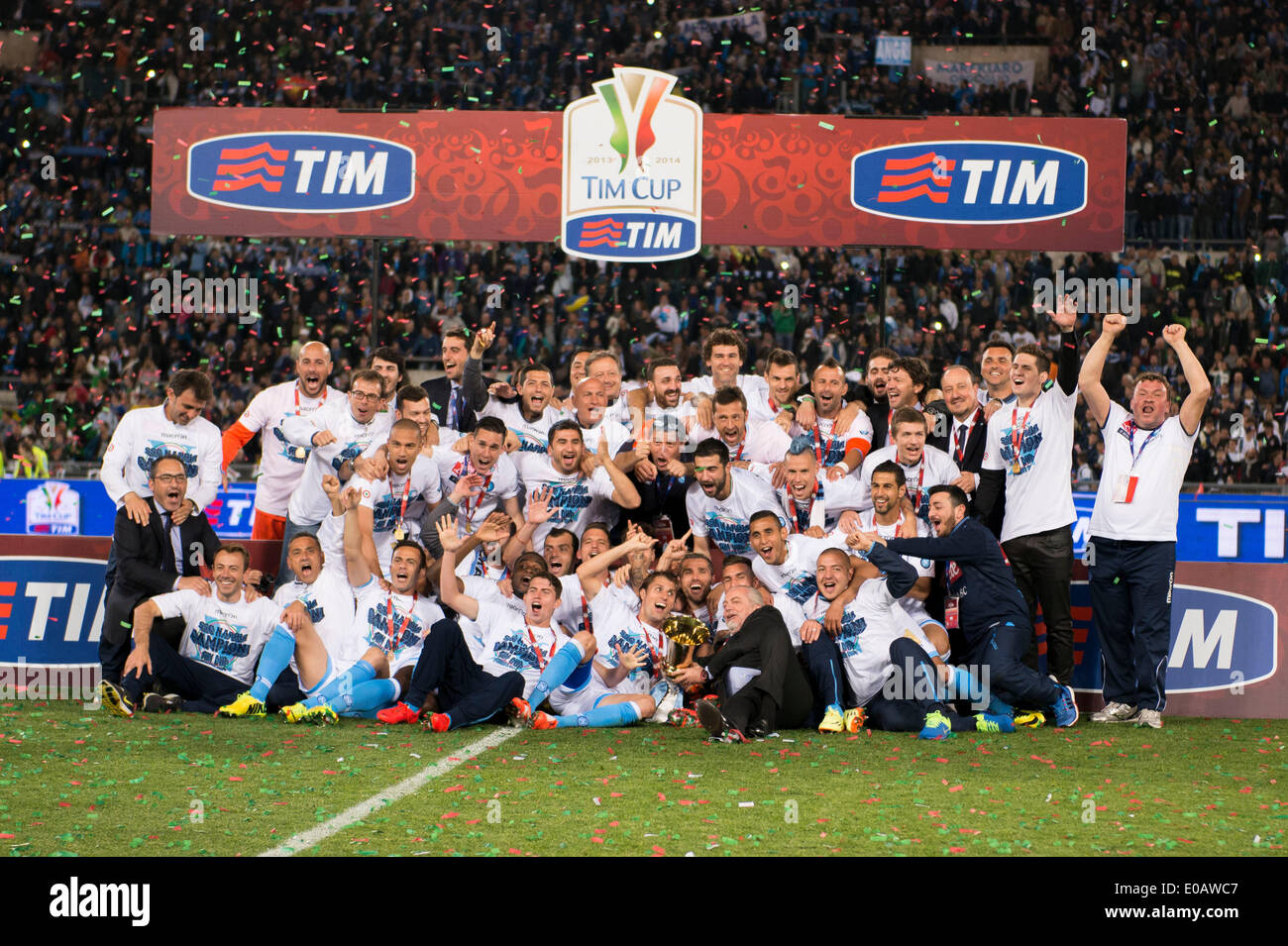 Ssc napoli players celebrate hi-res stock photography and images - Alamy
