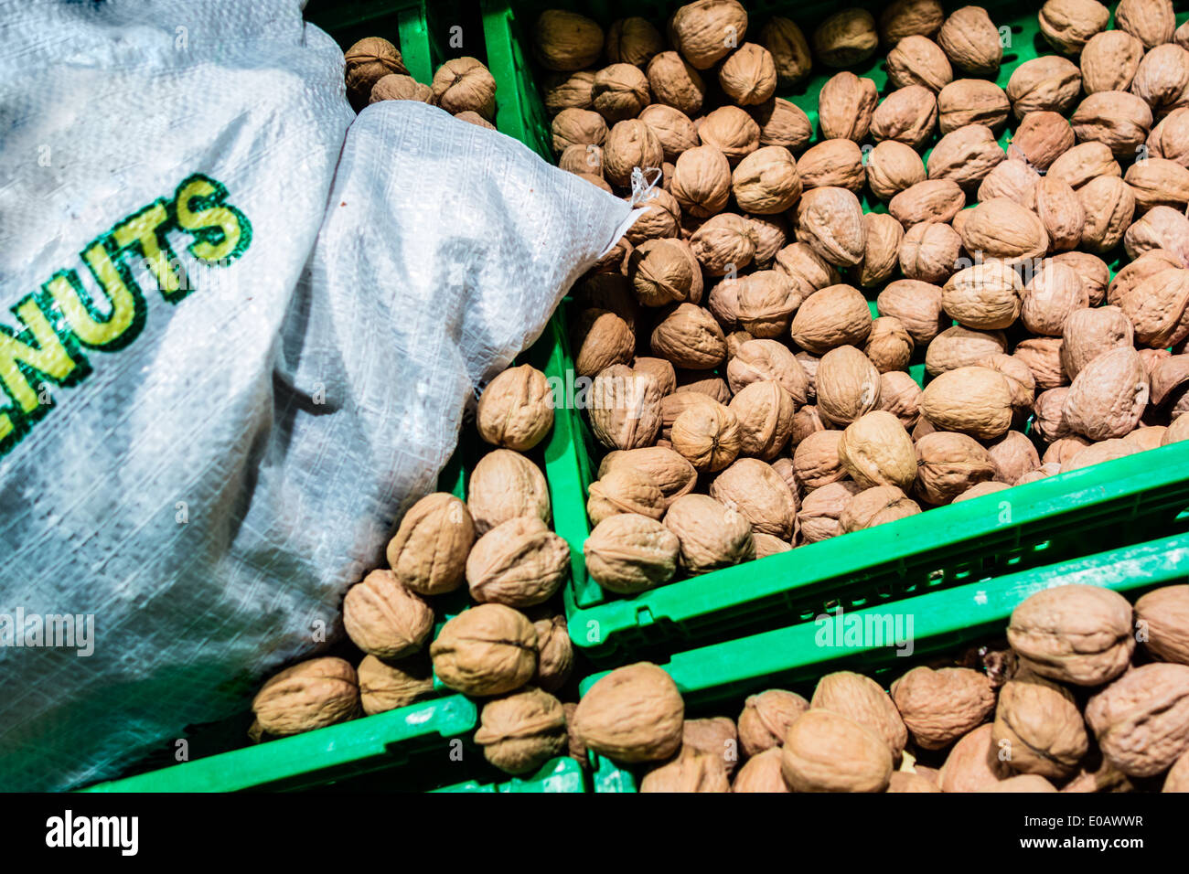 Genuine article hi-res stock photography and images - Alamy